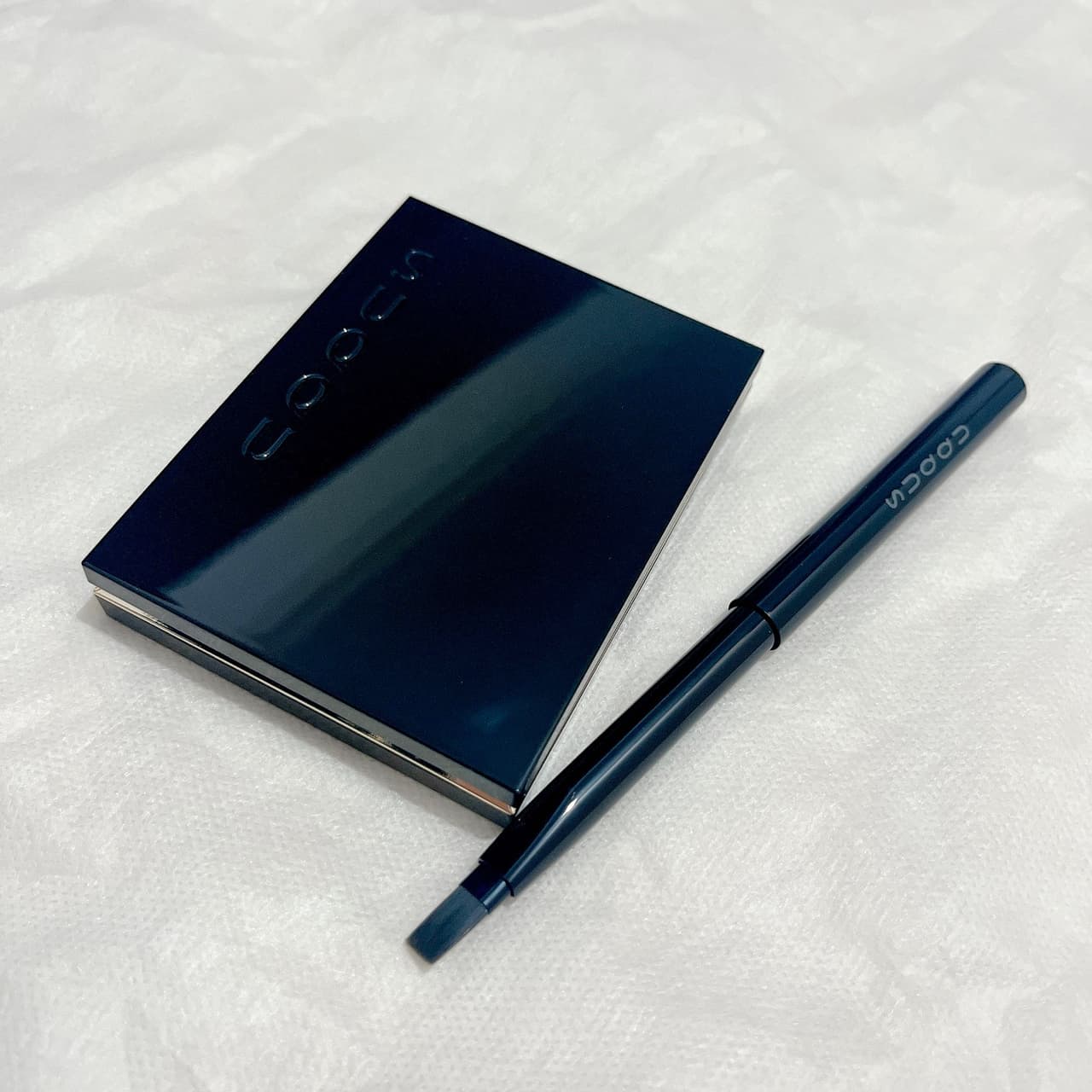 #分享 紀念自己第一顆專櫃眼影SUQQU 04 - 美妝板 | Dcard