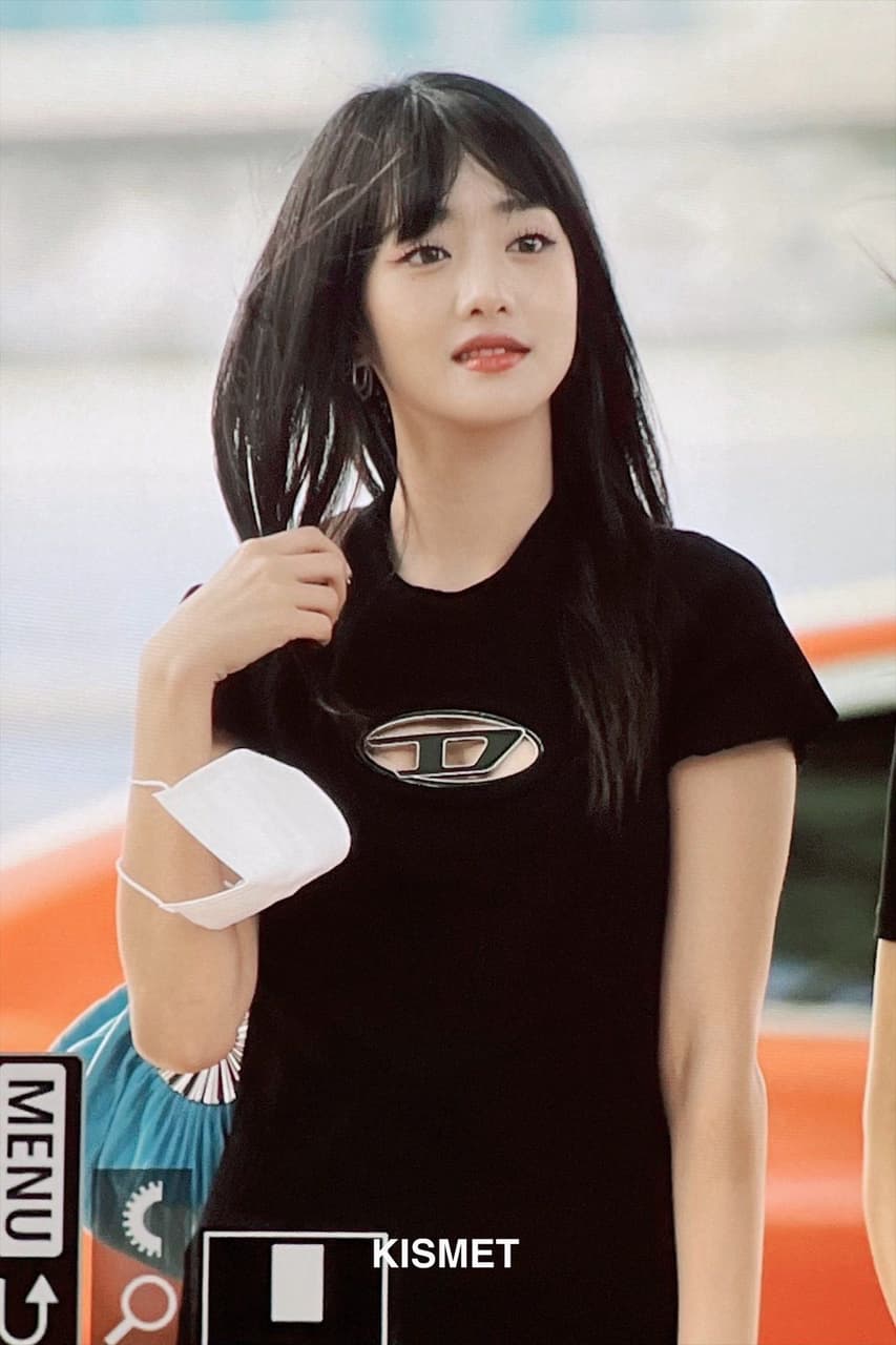 #分享 Diesel最近在女愛豆間火熱的D字鏤空設計！ - 追星板 | Dcard