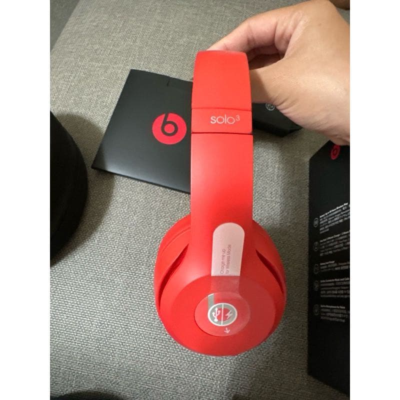 #我要賣 #我要賣 Beats solo3 #已售出 - 二手交易板 | Dcard