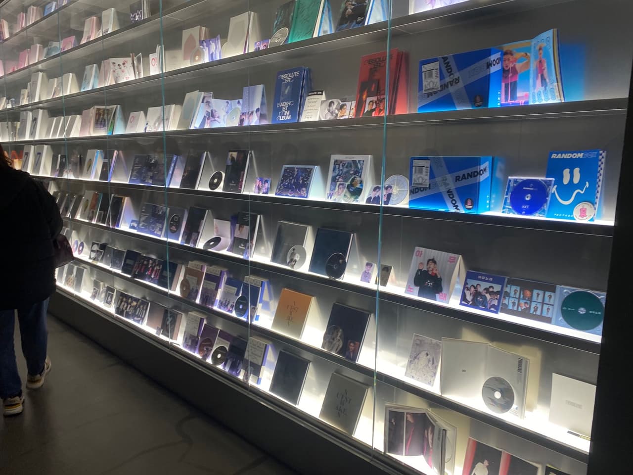 #分享 Hybe Insight展覽參觀 - BTS板 | Dcard