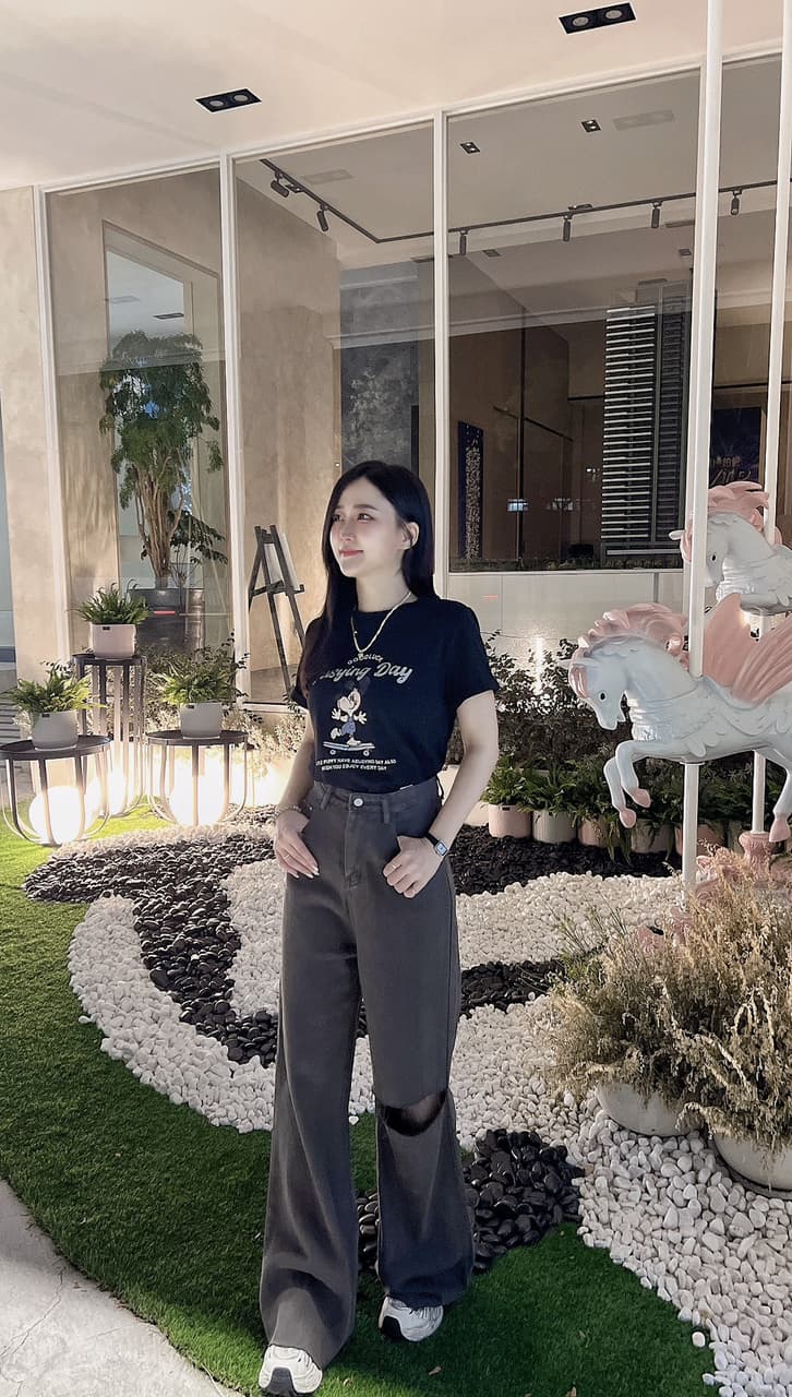 #分享 158cm的一周穿搭 - 鮪魚闆娘 (@onimi888) | Dcard