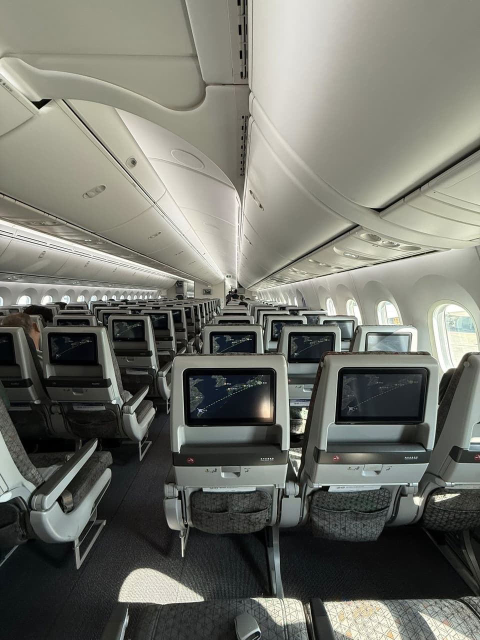 7／5末日沒來航空業先虧慘？他飛日本機上空蕩蕩 空姐笑：我們也傻眼 - SETN三立新聞網 (@setn54) | Dcard