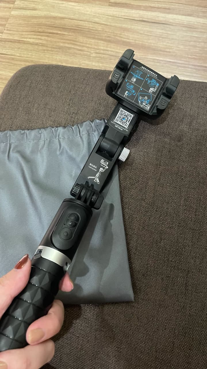 #我要賣 [已售出]手機自拍棒（Q18補光穩定器） - 二手交易板 | Dcard