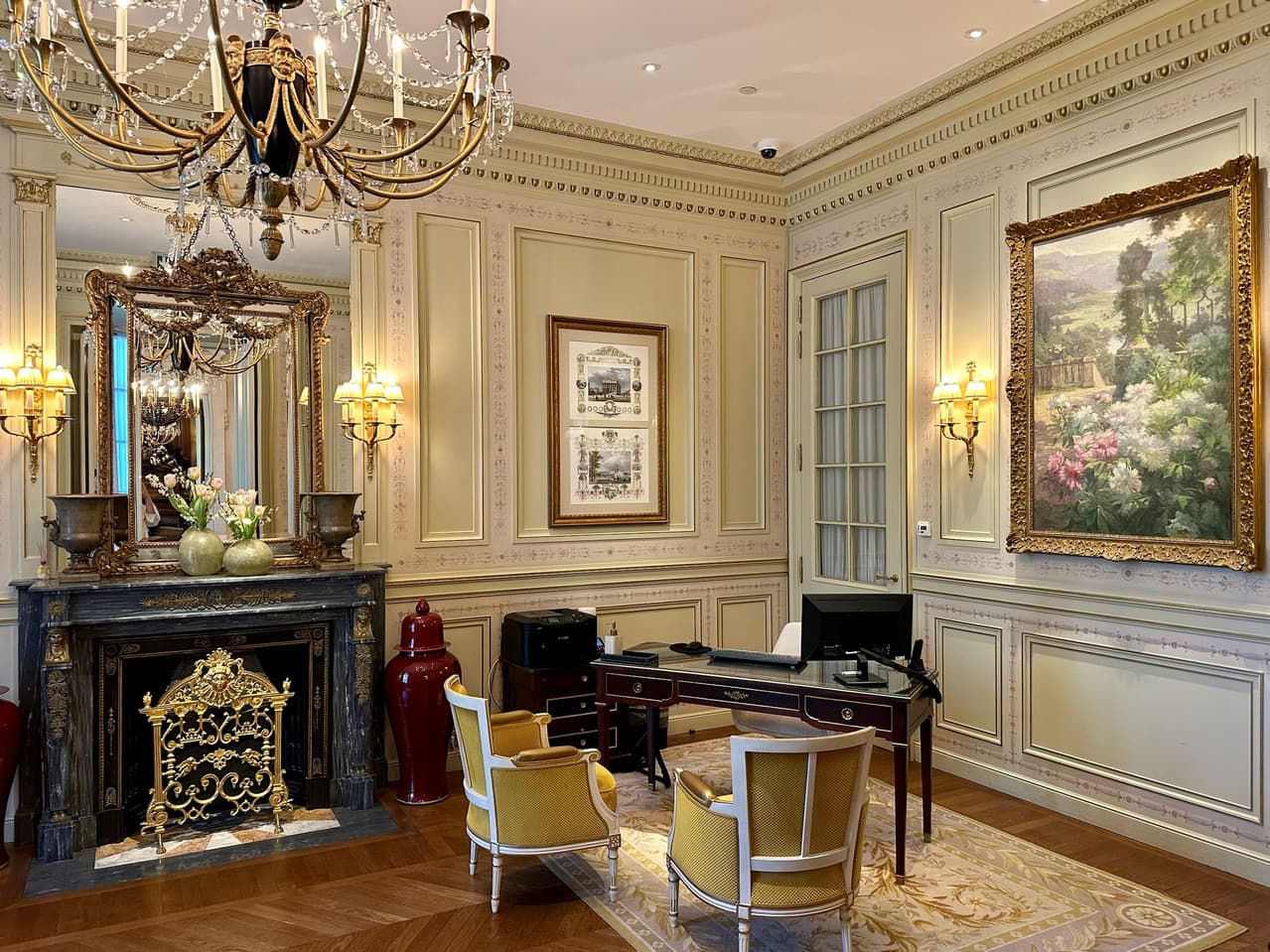 開箱一晚六位數的巴黎宮殿級酒店 - 凱倫 (@karen_food_map) | Dcard