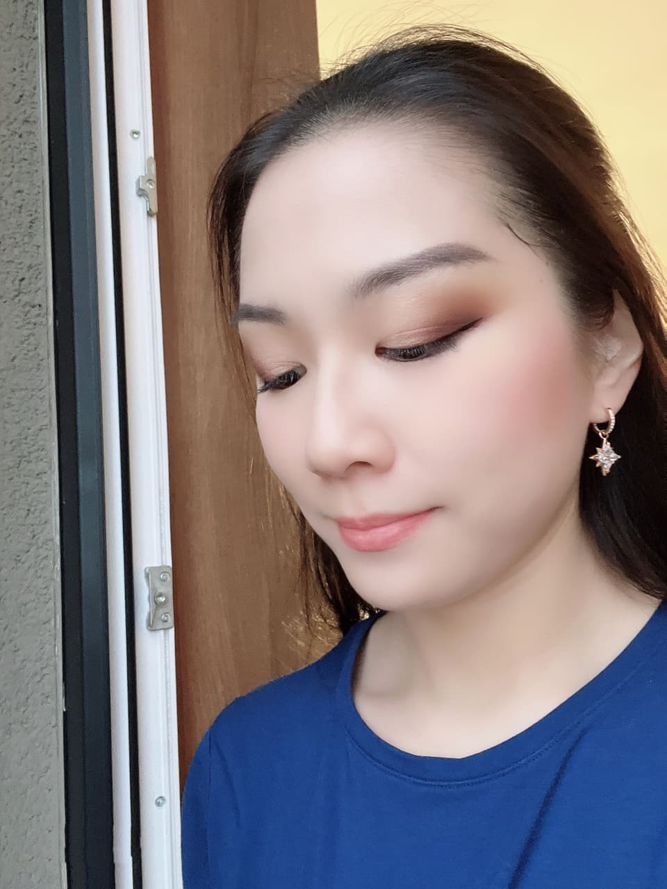 #試色 日常眼影推薦 Morphe 9R 眼影盤 - 美妝板 | Dcard