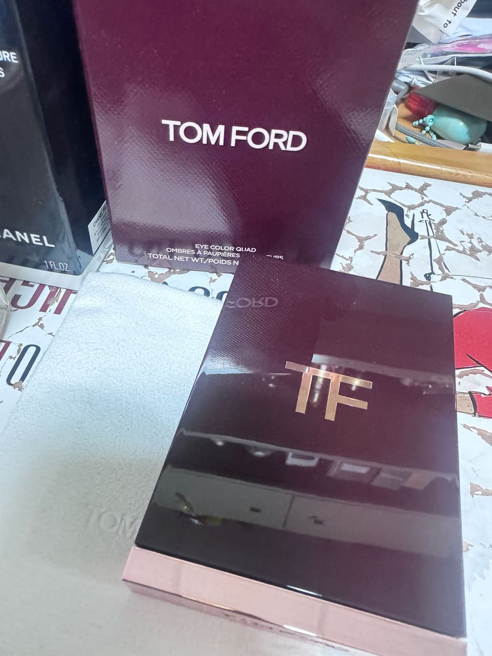 #我要賣 香奈兒、Tom ford彩妝眼影口紅 - 二手交易板 | Dcard