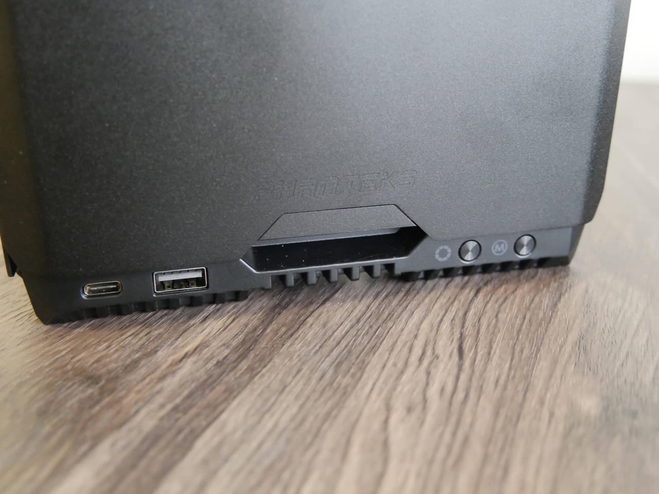 #開箱 伸縮自如的PHANTEKS SHIFT XT - 3C板 | Dcard