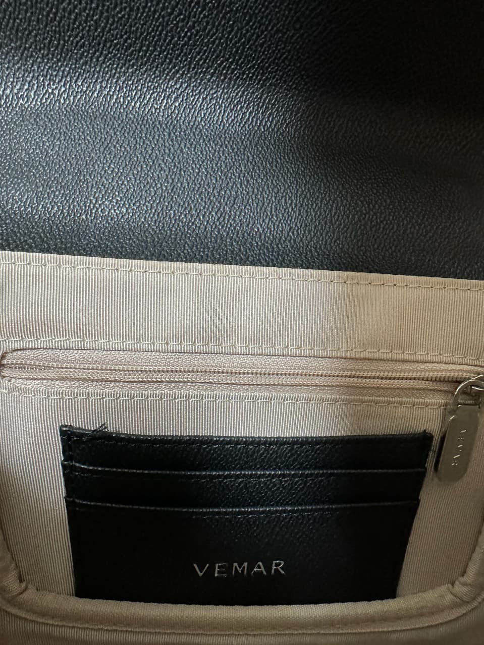 #我要賣 Vemar鏈條包 （已售出） - 二手交易板 | Dcard
