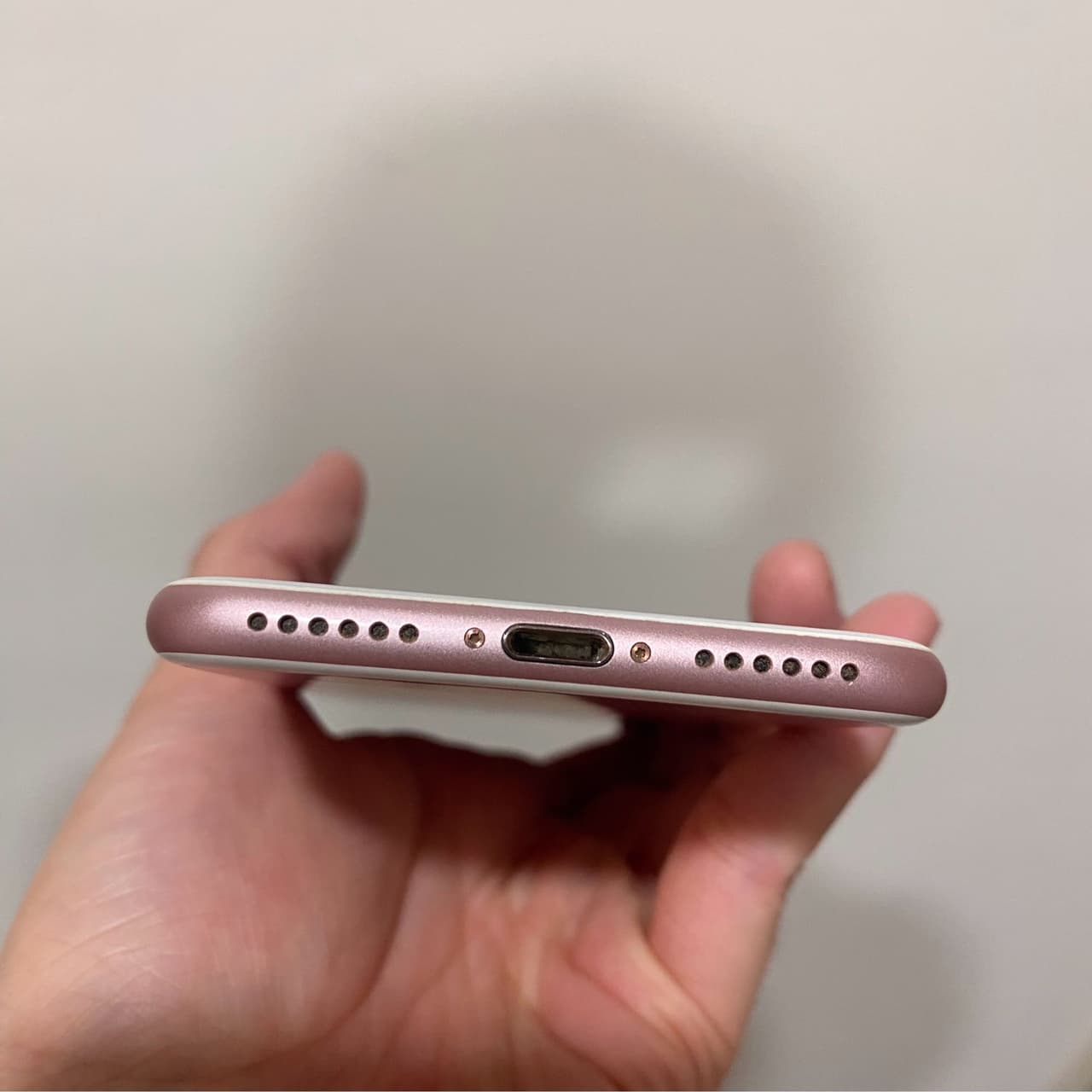 #我要賣 暫售 IPhone7 32G 玫瑰金 - 二手交易板 | Dcard