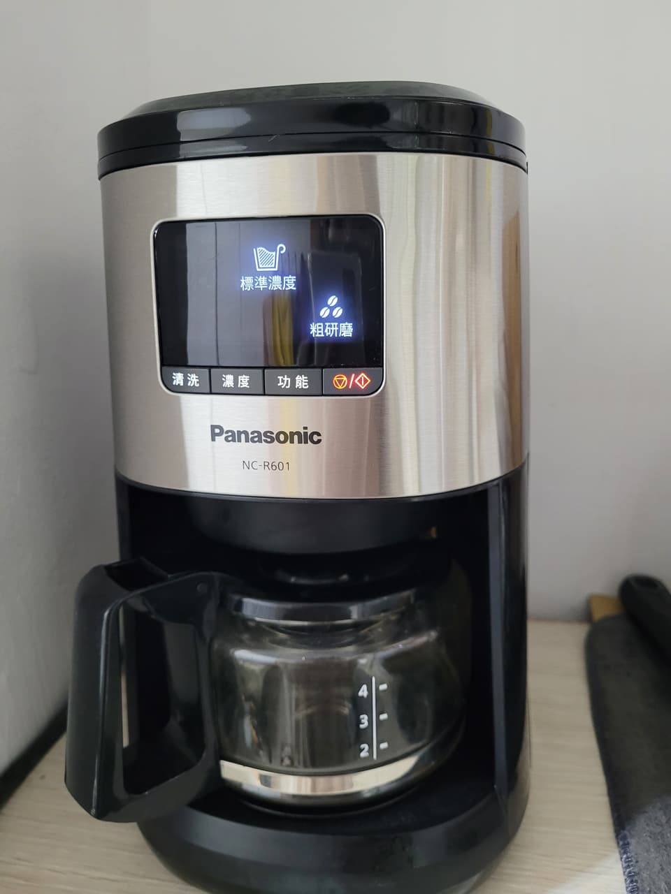 #我要賣 【已售出】Panasonic NC-R601全自動研磨咖啡機＄1000 - 二手交易板 | Dcard