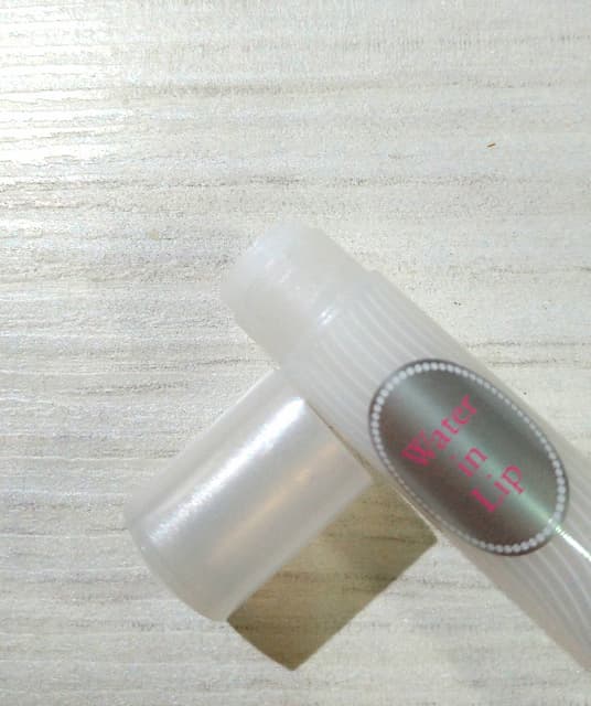 #分享 冬季美妝美髮保養好物7項分享(含heme霧面打亮餅,Visée 3D炫鑽眼彩蜜,光誘恆吻唇露,Canmake棉花糖蜜粉餅,La Sana海藻菁萃修護精華乳) - 美妝板 | Dcard