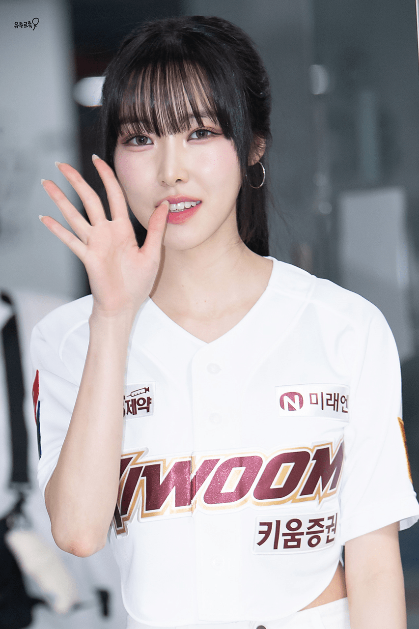 #更新 240711 Yuju Kiwoom 開球, IG 限動/ 240713 Yuju IG 貼文、限動更新 - GFRIEND板 | Dcard