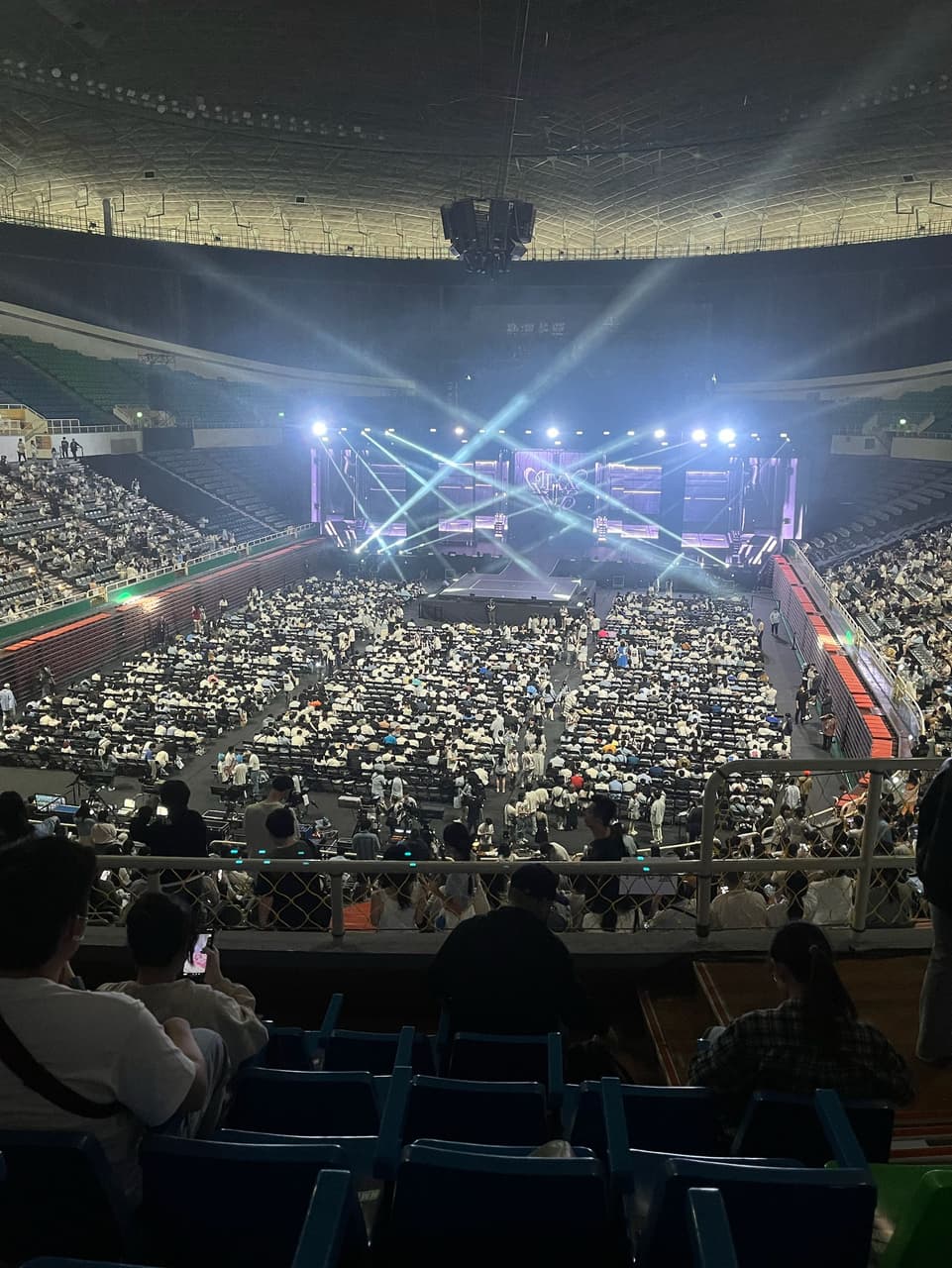 #集中討論 NMIXX 林口體育館視野分享 - B33-1 留言 | Dcard