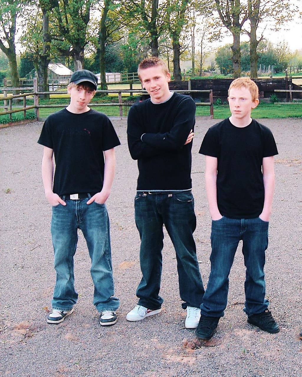 #分享 ＃樂團分享 英國金屬樂團WHILE SHE SLEEPS今晚登台，帶你一起跳入金屬樂的坑 ️‍🔥 - 音樂板 | Dcard