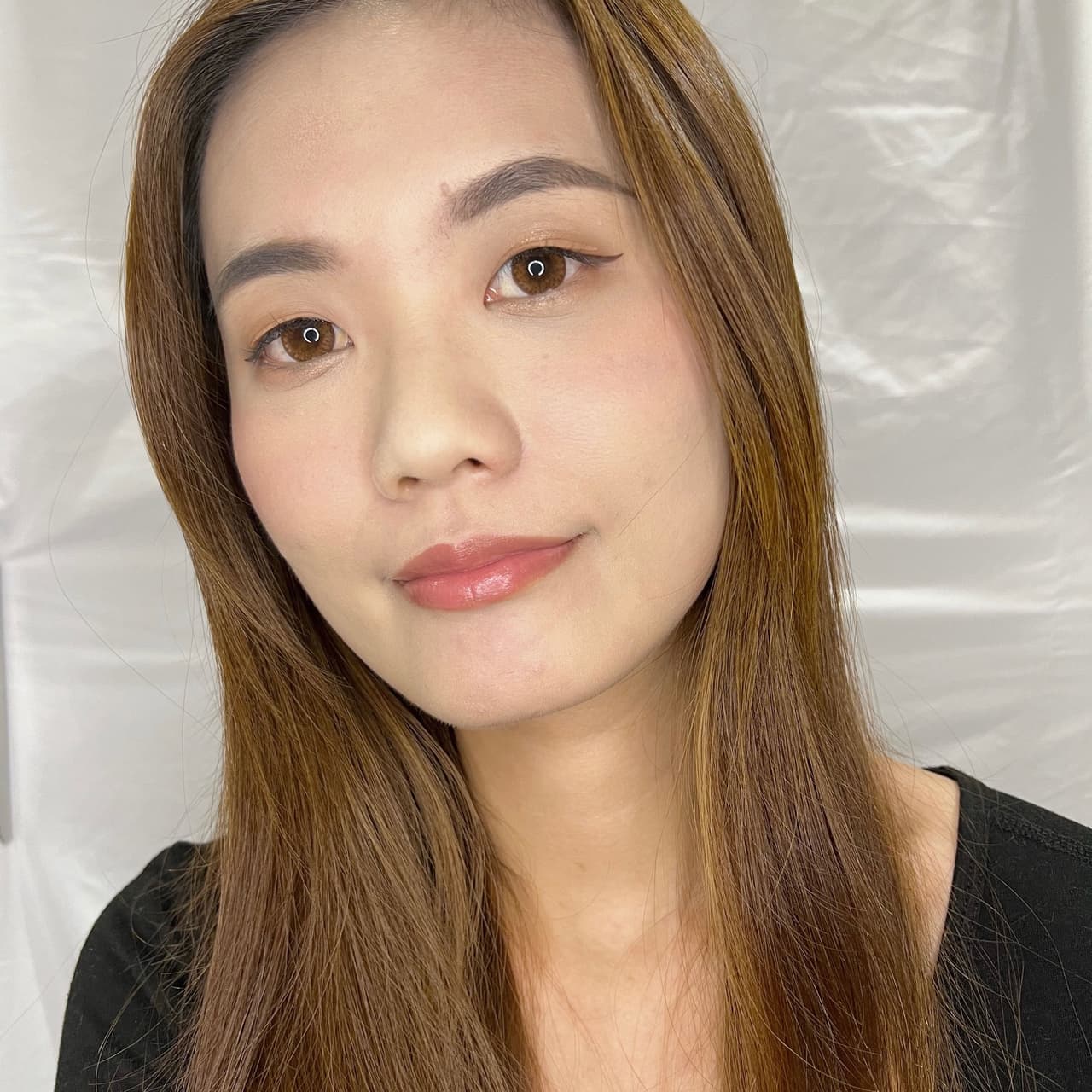 行走的磨皮神器！ft. MAKE UP FOR EVER #修片蜜粉 - 芮妮是我🎈 (@chw98) | Dcard