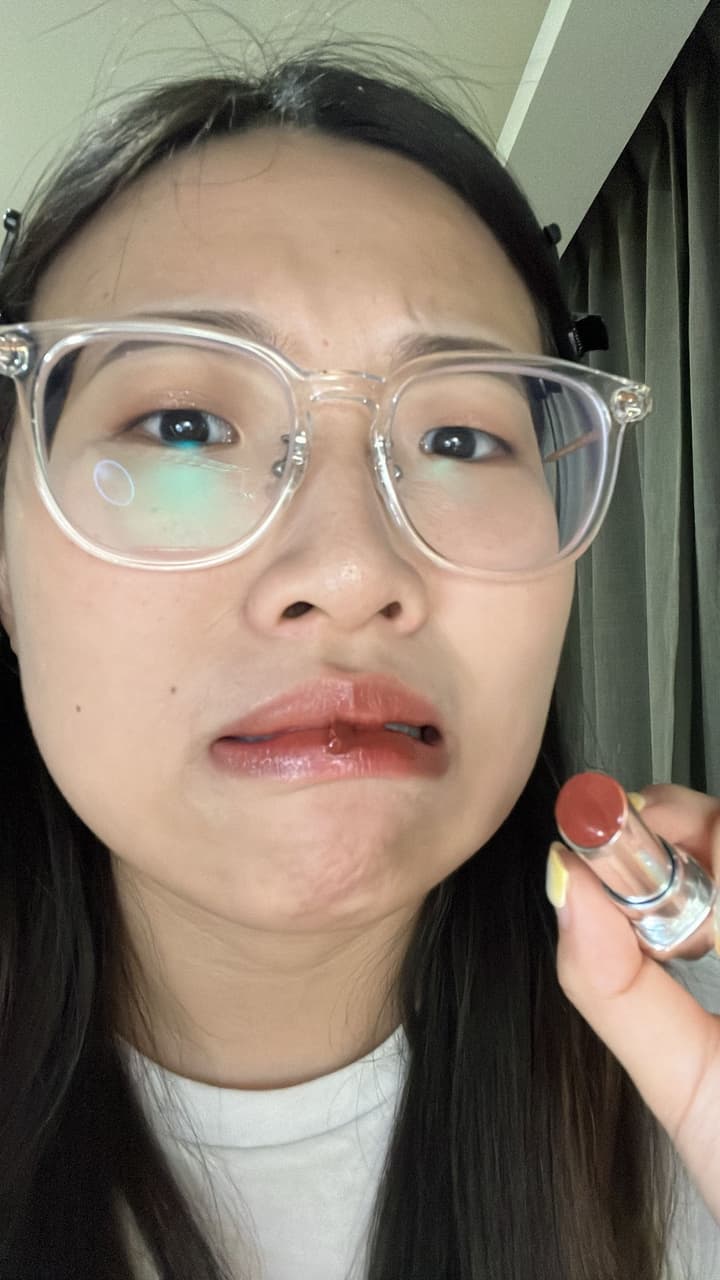 #試色 Pinkbear糖光口紅⋯大踩雷🤡 - 美妝板 | Dcard