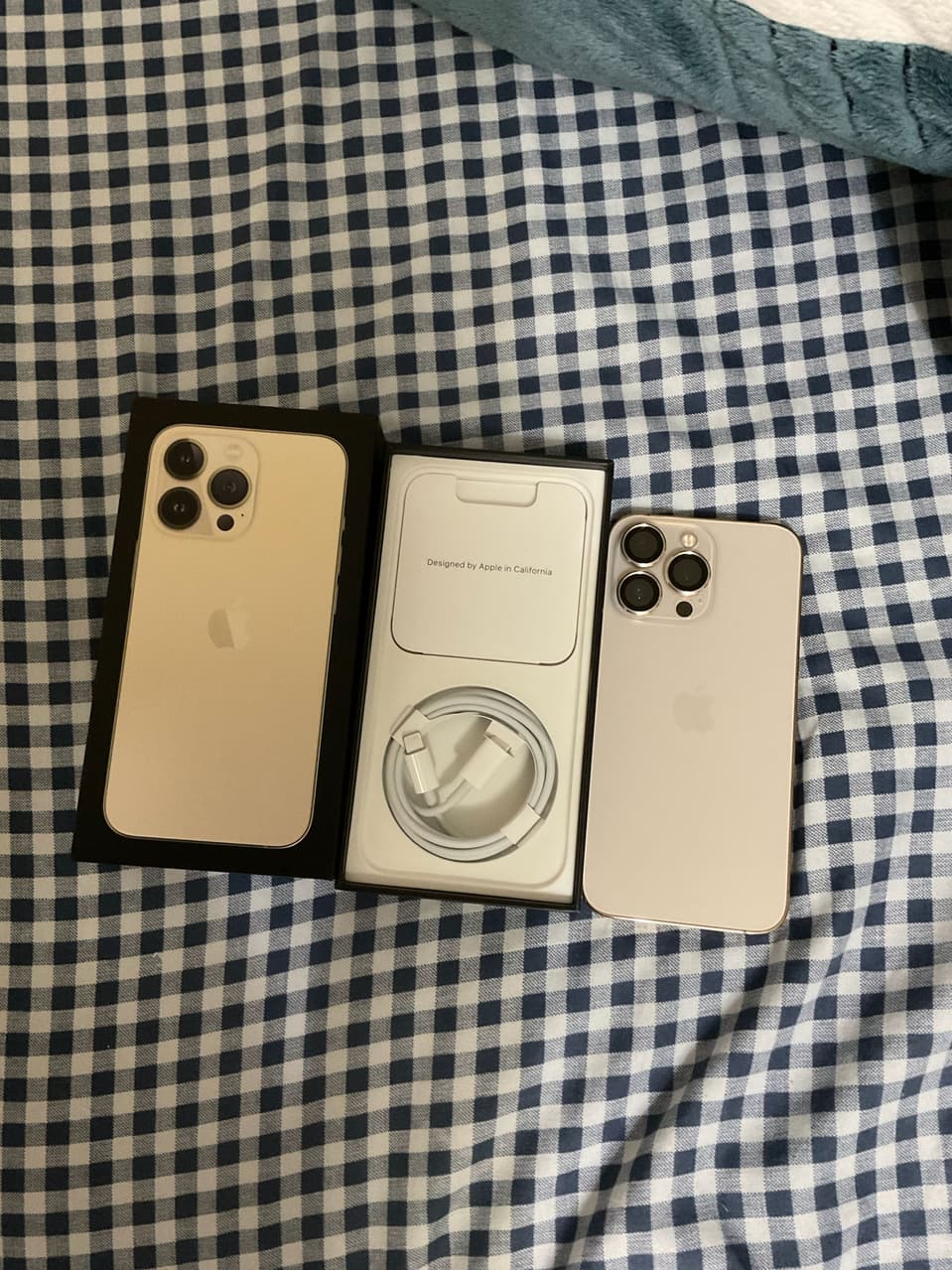 #我要賣 我要賣 #iPhone13 pro金色256gb - 二手交易板 | Dcard
