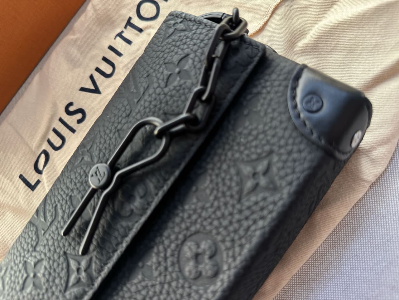 #我要賣 已售出 LV Steamer 隨身錢包 - 二手交易板 | Dcard
