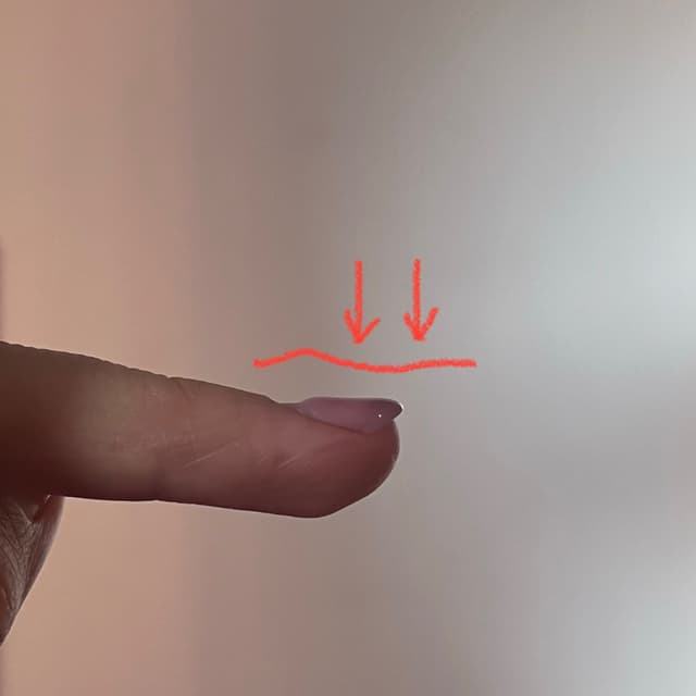 問題 請問做完這樣的弧度是正常的嗎? 美甲板 Dcard