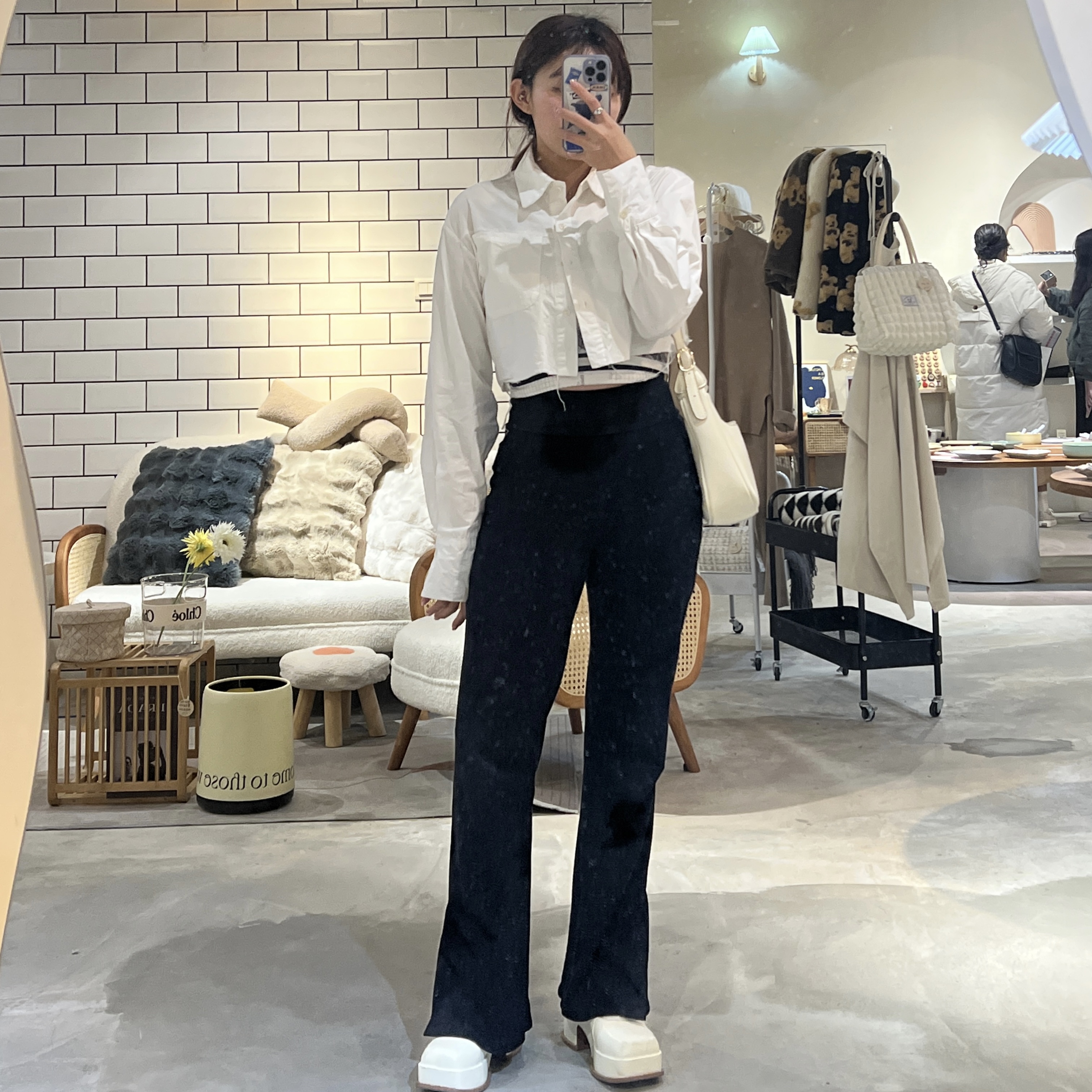 #分享 今年的黑白穿搭🎧155小個子OOTD🖤🤍 - 穿搭板 | Dcard