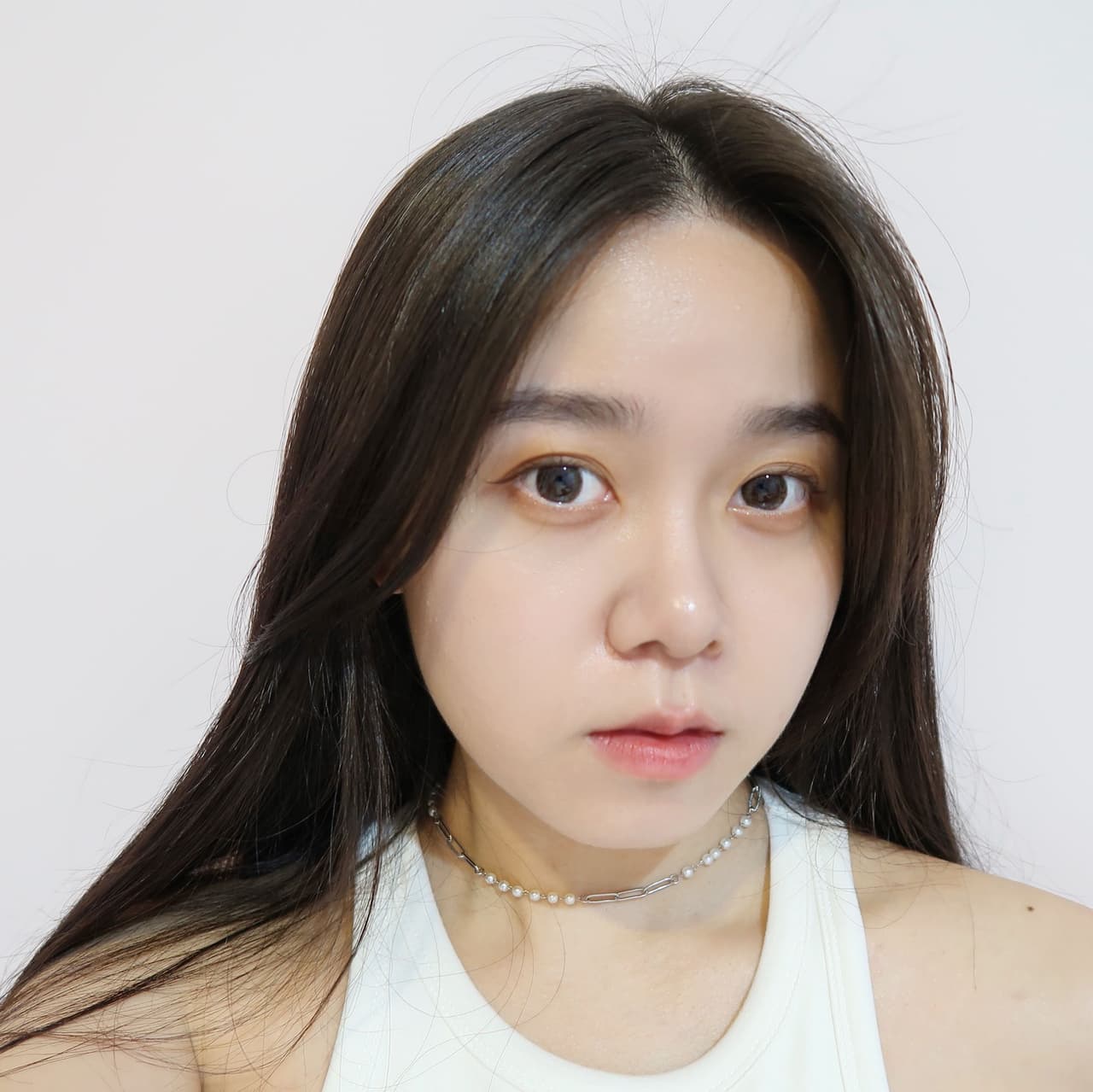 深瞳戴起來也水汪汪のGIVRE綺芙莉隱形眼鏡分享🩶🩷 - 美妝板 | Dcard