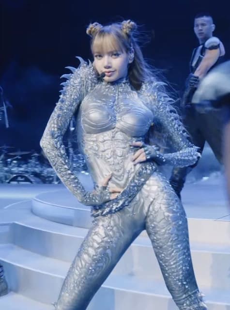 #分享 LISA Coachella 2025年 第一週 - BLACKPINK板 | Dcard