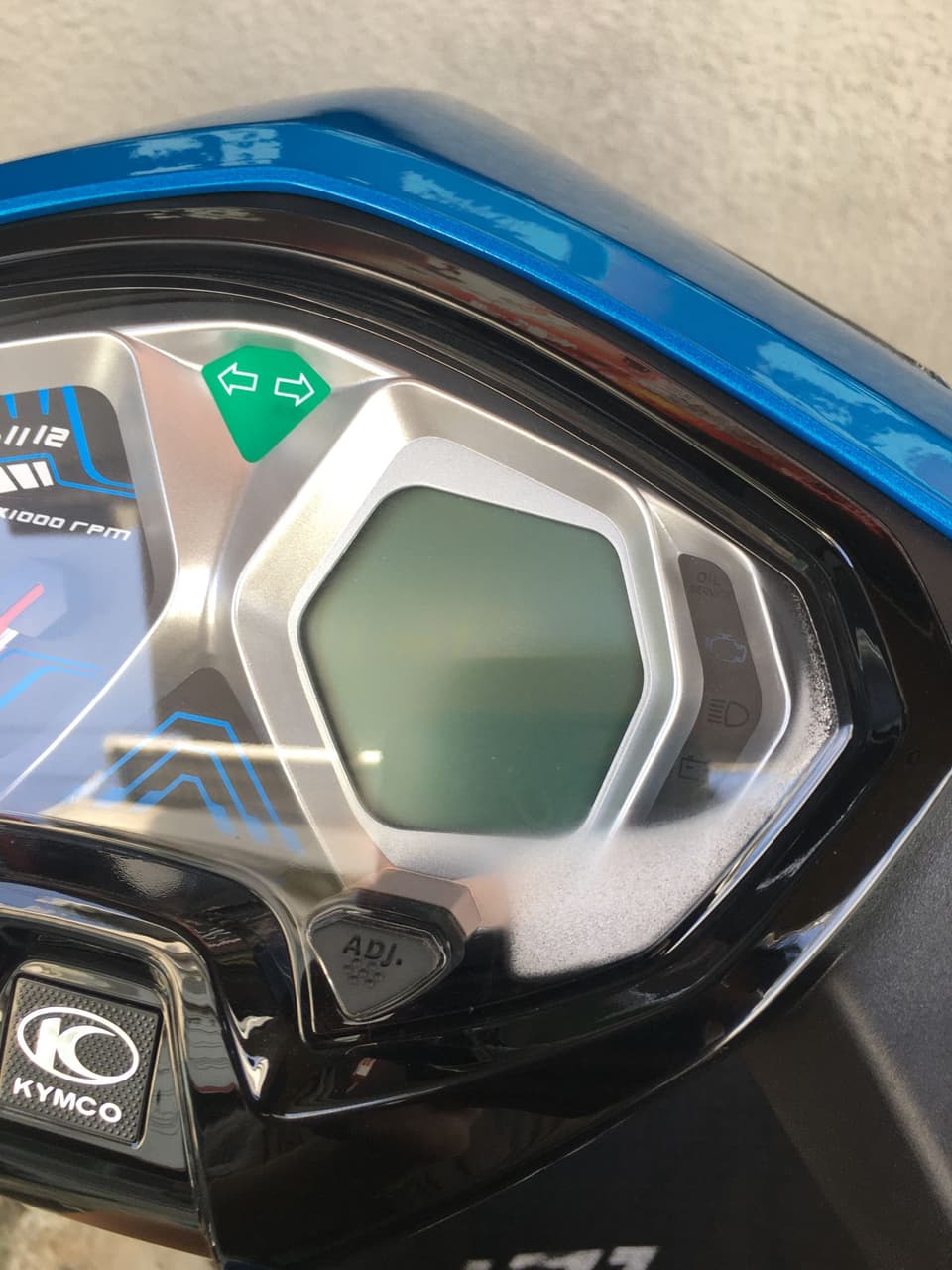 -更 Vjr 藍色實拍分享 - 機車板 | Dcard