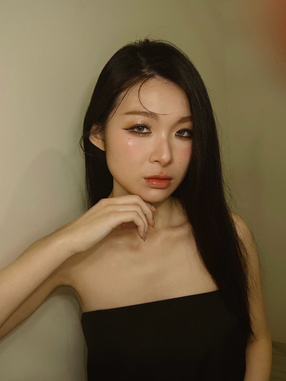 徵彩妝模特 - 閒聊板 | Dcard