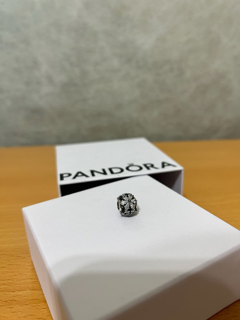 #我要賣 #售二手 #pandora手鍊 #串飾 #潘朵拉（已售出） - 二手交易板 | Dcard