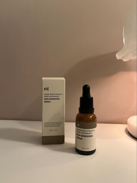 Rill川野玫瑰抗老精華液開箱（內有使用心得） - 美妝板 | Dcard