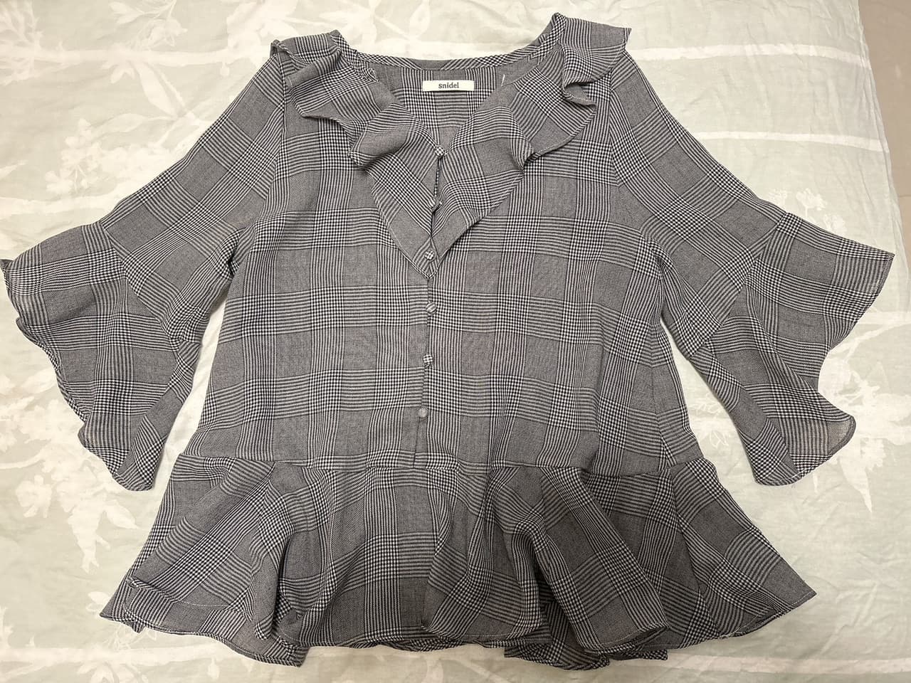 #我要賣 日牌衣服snidel、java 2way - 二手交易板 | Dcard