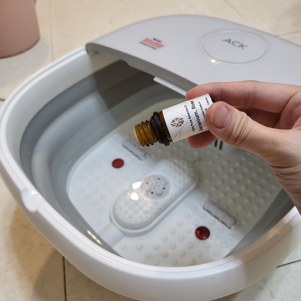 【單方精油開箱｜沐禾 AromaHarvest】那些靜靜流動的香氣，悄悄改變了我的日常 - 秋天 가으링 (@autumn._.) | Dcard