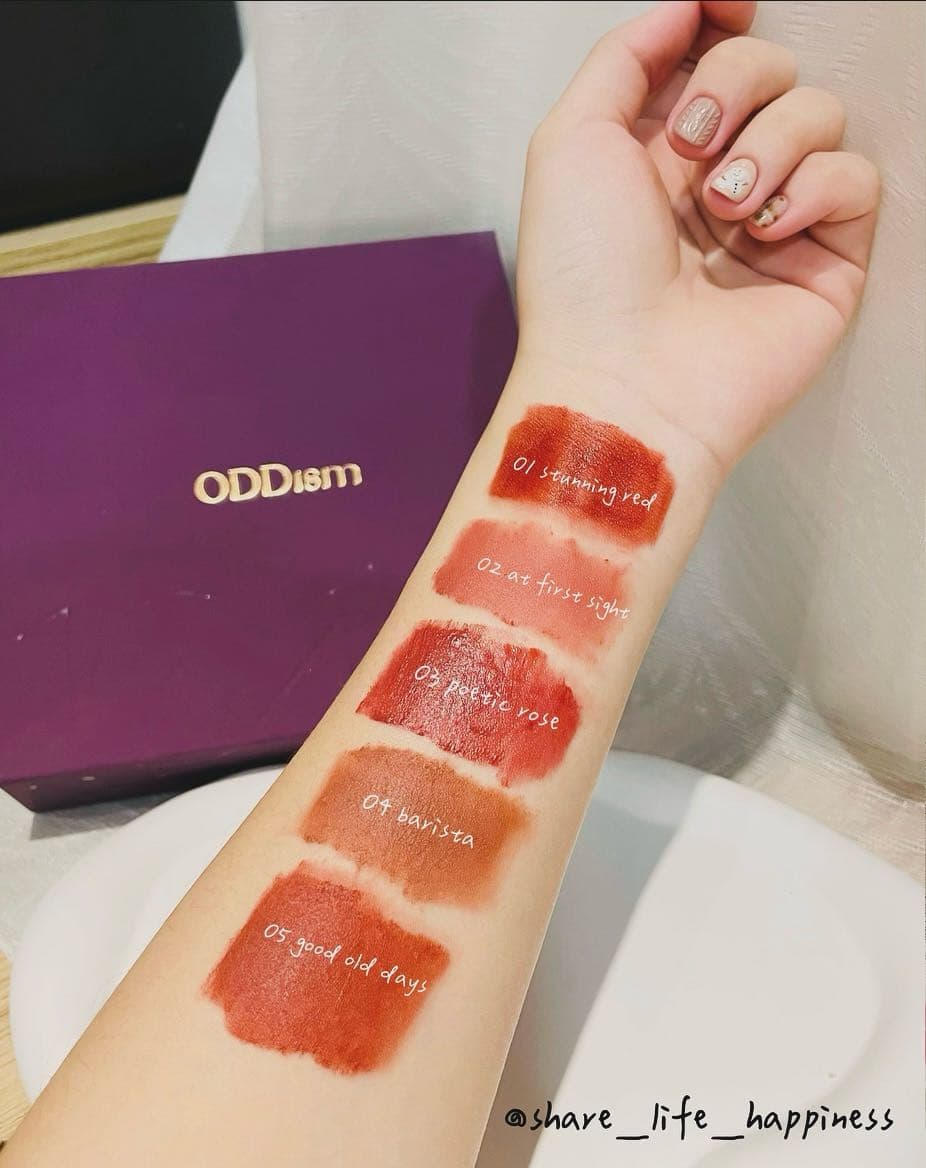絕美唇彩— ODDism盡情迷絨唇釉全系列試色開箱 #文末抽獎 #唇釉 #霧面唇彩 #唇泥 #我來開箱 - 仙人掌🌵 (@bb105) | Dcard