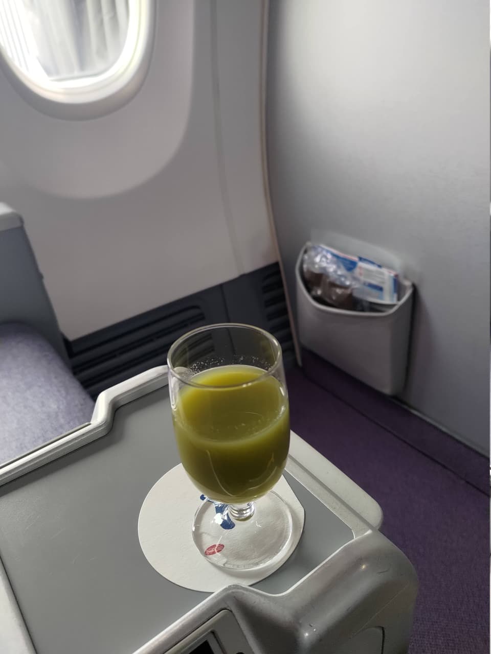 #國外遊記 華航Boeing 737商務艙 - 旅遊板 | Dcard