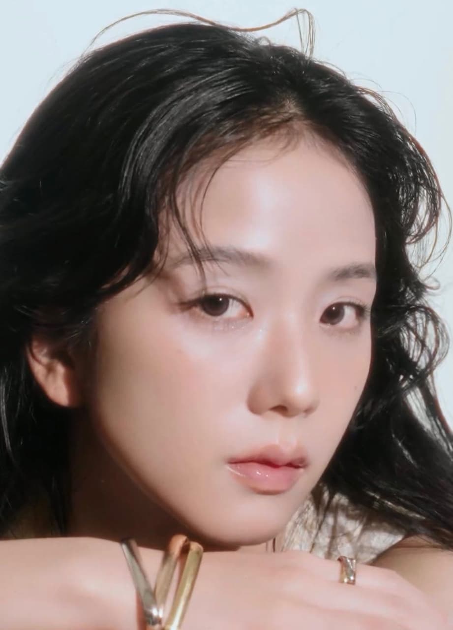#消息 JISOO將登上Vogue Hong Kong六月刊正刊封面（卡地亞封） - BLACKPINK板 | Dcard