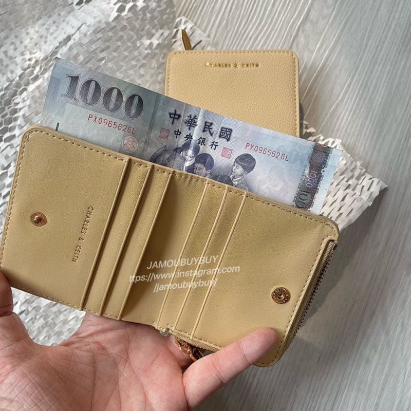 小包放的下！超薄小短夾大集合～ - June (@june_2023) | Dcard