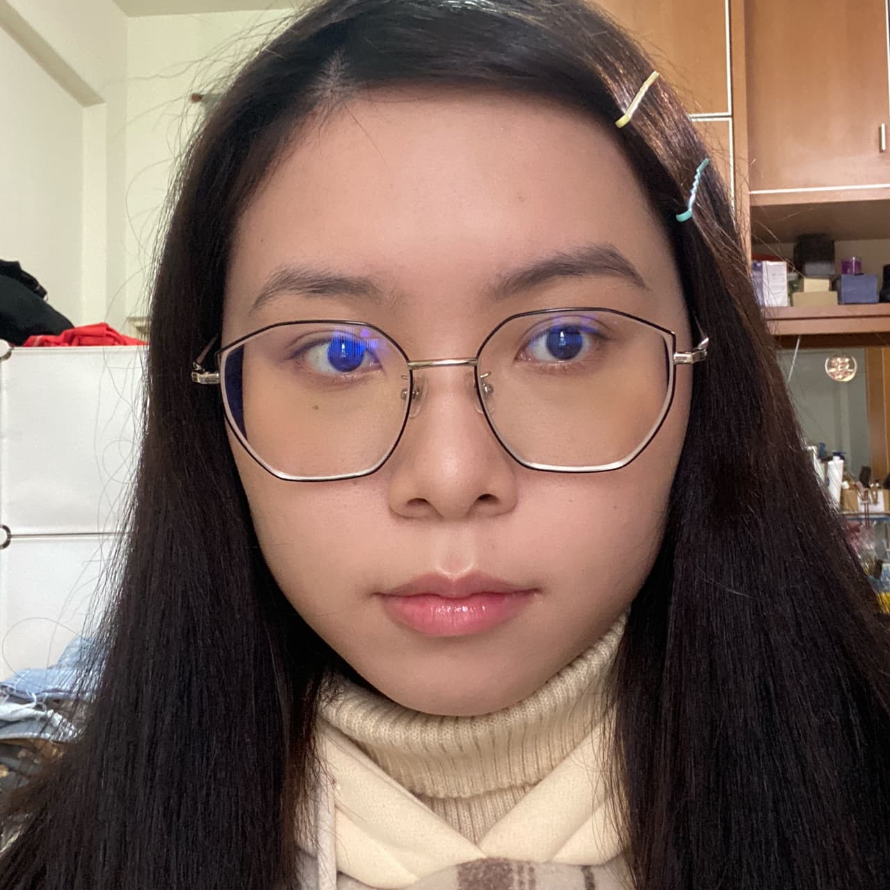 快速出門眼鏡妝｜戴眼鏡≠邋遢 - 雞腿小公主 (@rei_1998) | Dcard