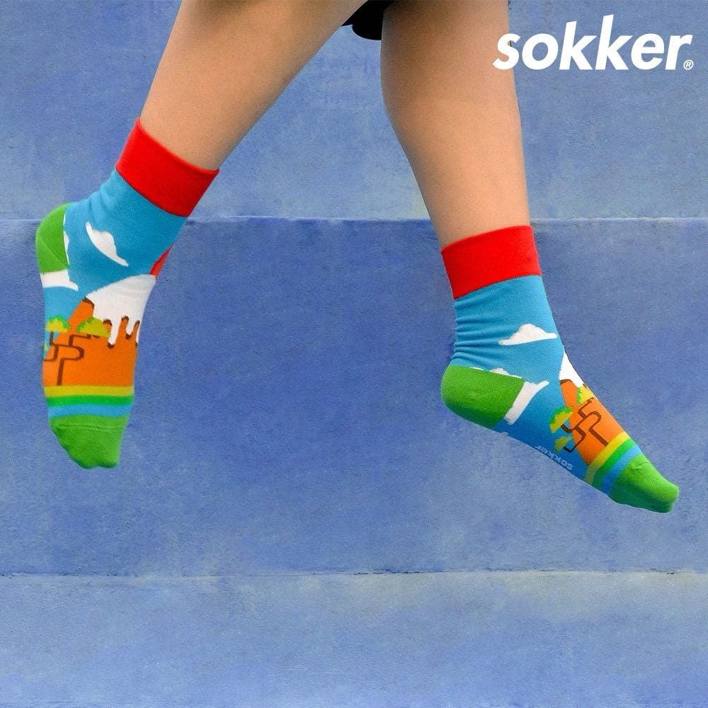 襪子也要時尚！分享3款可愛日系長襪，搭配穿搭超亮眼 - 敝姓程 工程的程 (@ptr119) | Dcard