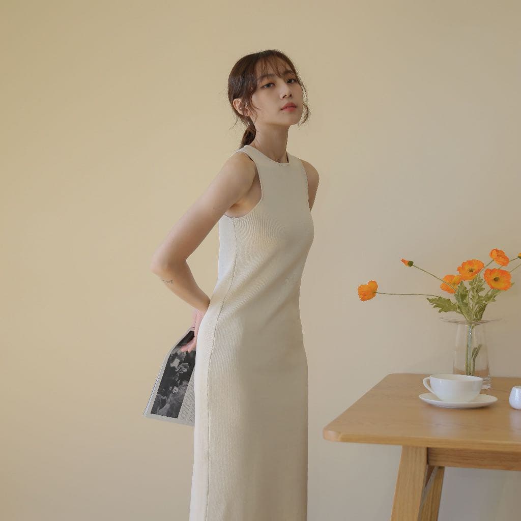 🌟Our Studio #法式氣質針織削肩連身裙 現正優惠中，讓你氣質出眾～ - Gabi☕️ (@coffee__) | Dcard