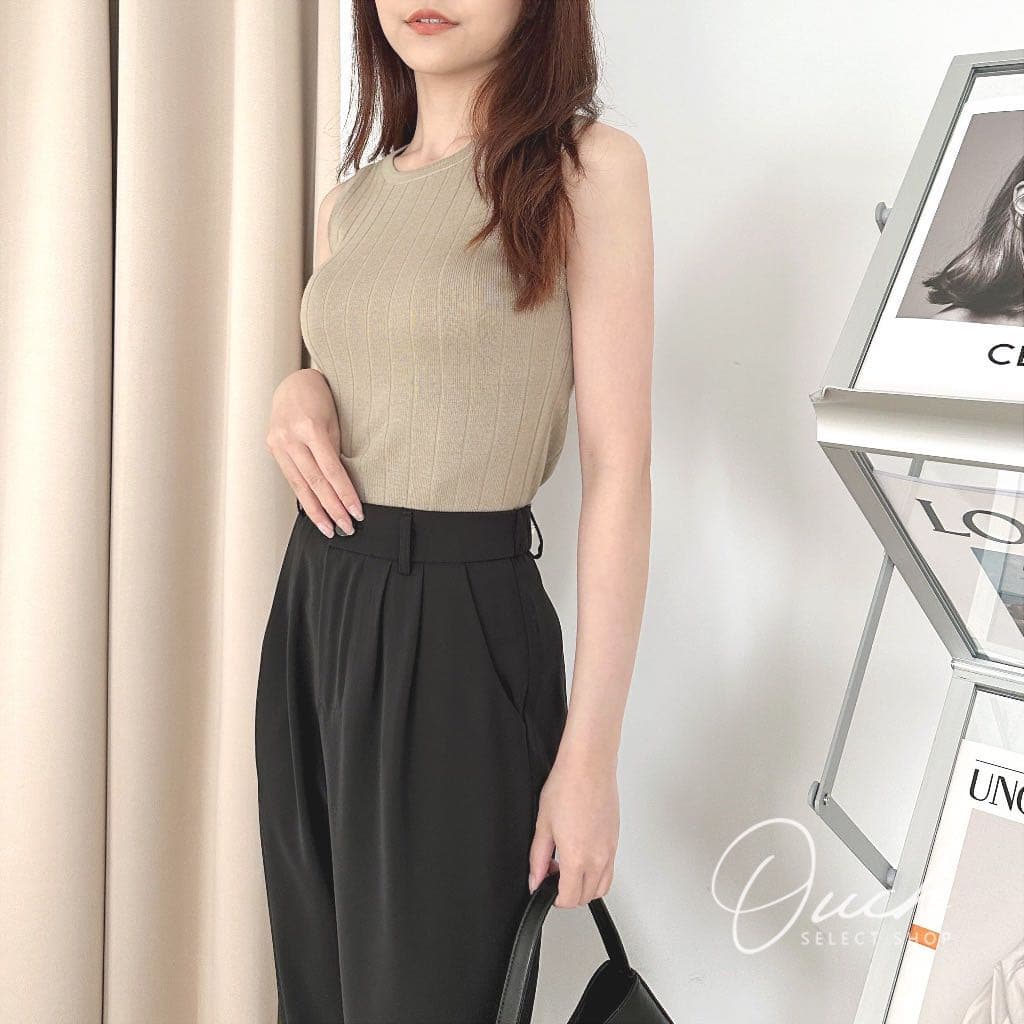 白搭女裝！怎麼搭配都可以 - 風一般的女子 (@crklyj) | Dcard