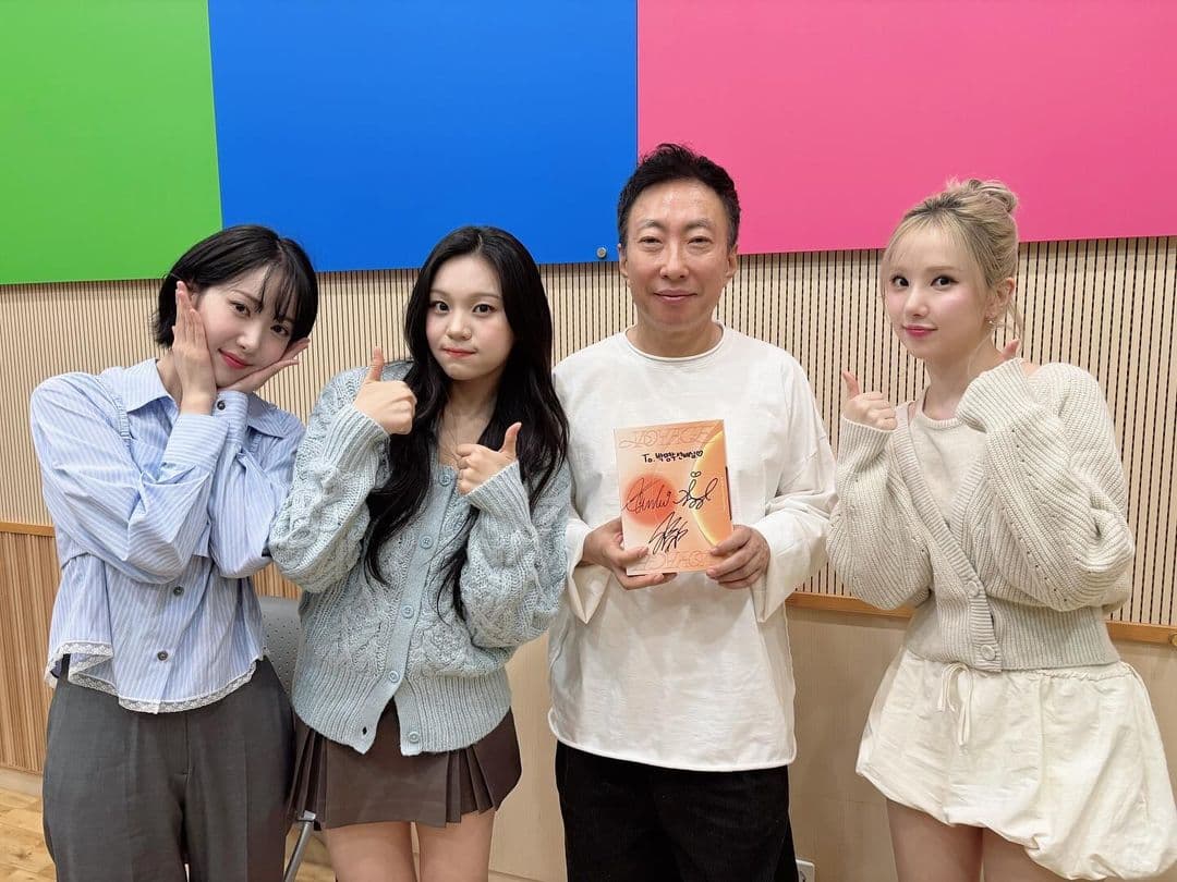 #集中討論 VIVIZ 迷你五輯 VOYAGE 回歸🤫 - B97 留言 | Dcard