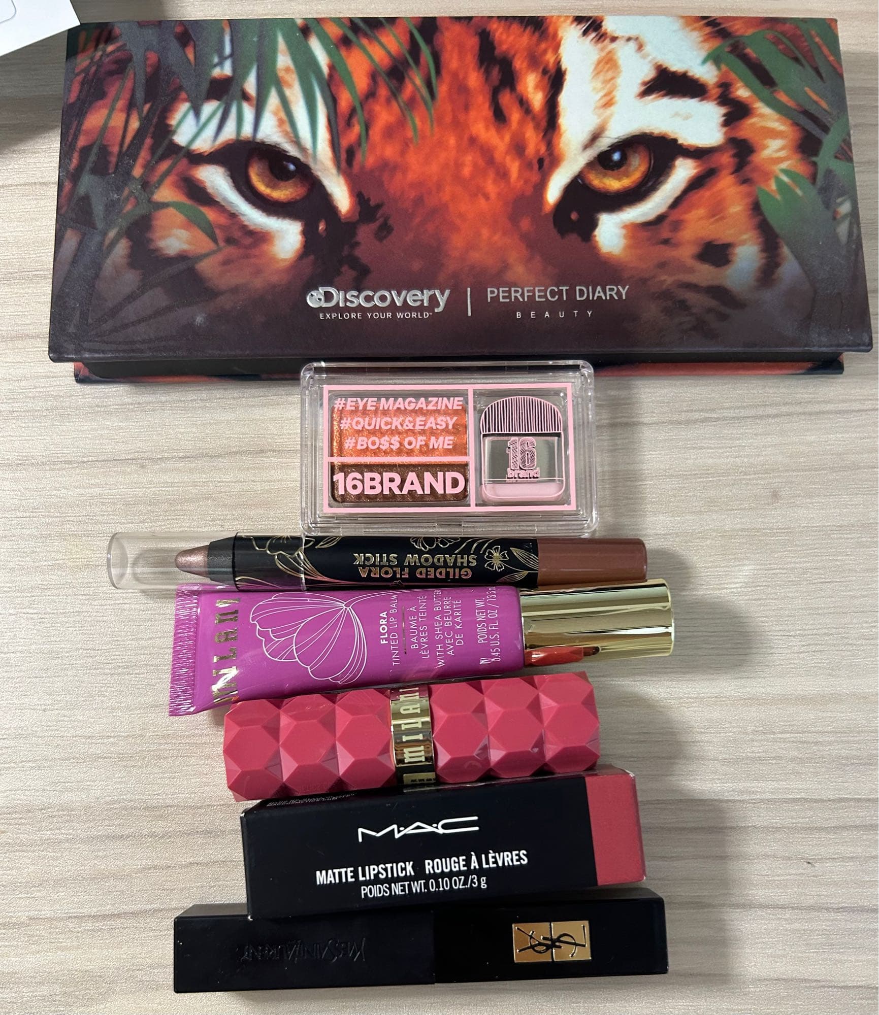 #贈品 贈 彩妝品 - 省錢板 | Dcard