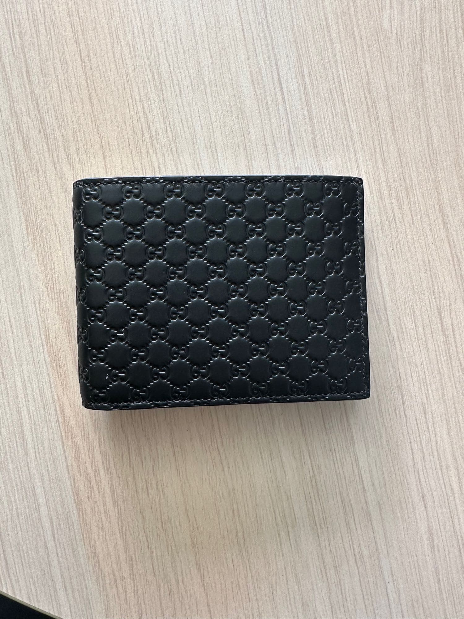 #分享 LV LOCKME EVER MINI & GUCCI 短夾 - 精品板 | Dcard
