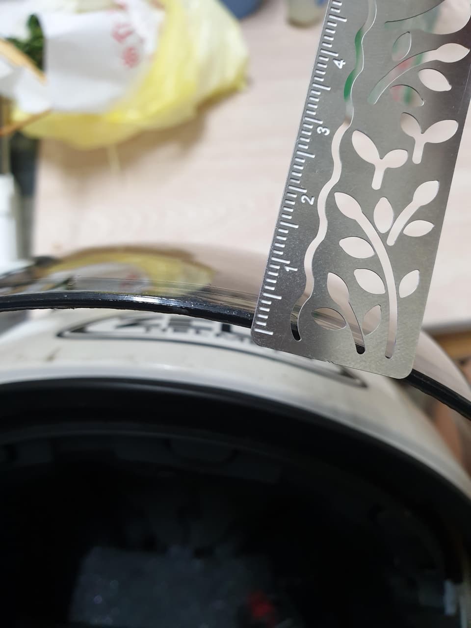 M2R-F5 SOL-SF6 OGK-空氣刀5 簡易比較文(0913更新ZEUS-806F) - 機車板 | Dcard