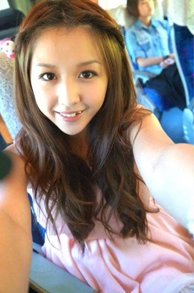 邵雨薇變精緻的秘密 法令紋 - 閒聊板 | Dcard