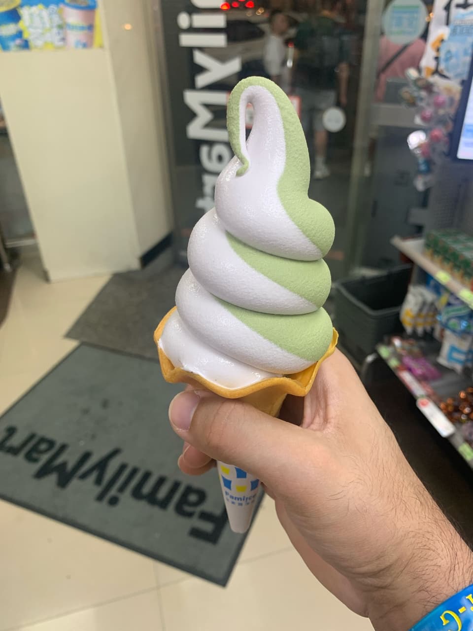 腹肌哥 (@gmsephs) | Dcard