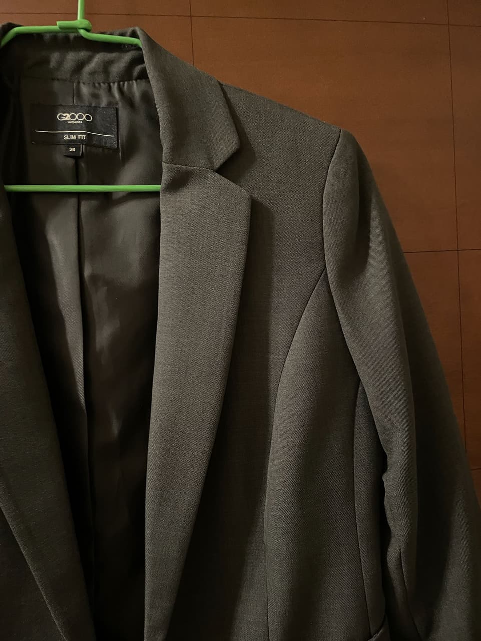 #我要賣 二手 G2000 西裝 襯衫 套裝 面試服 - 二手交易板 | Dcard