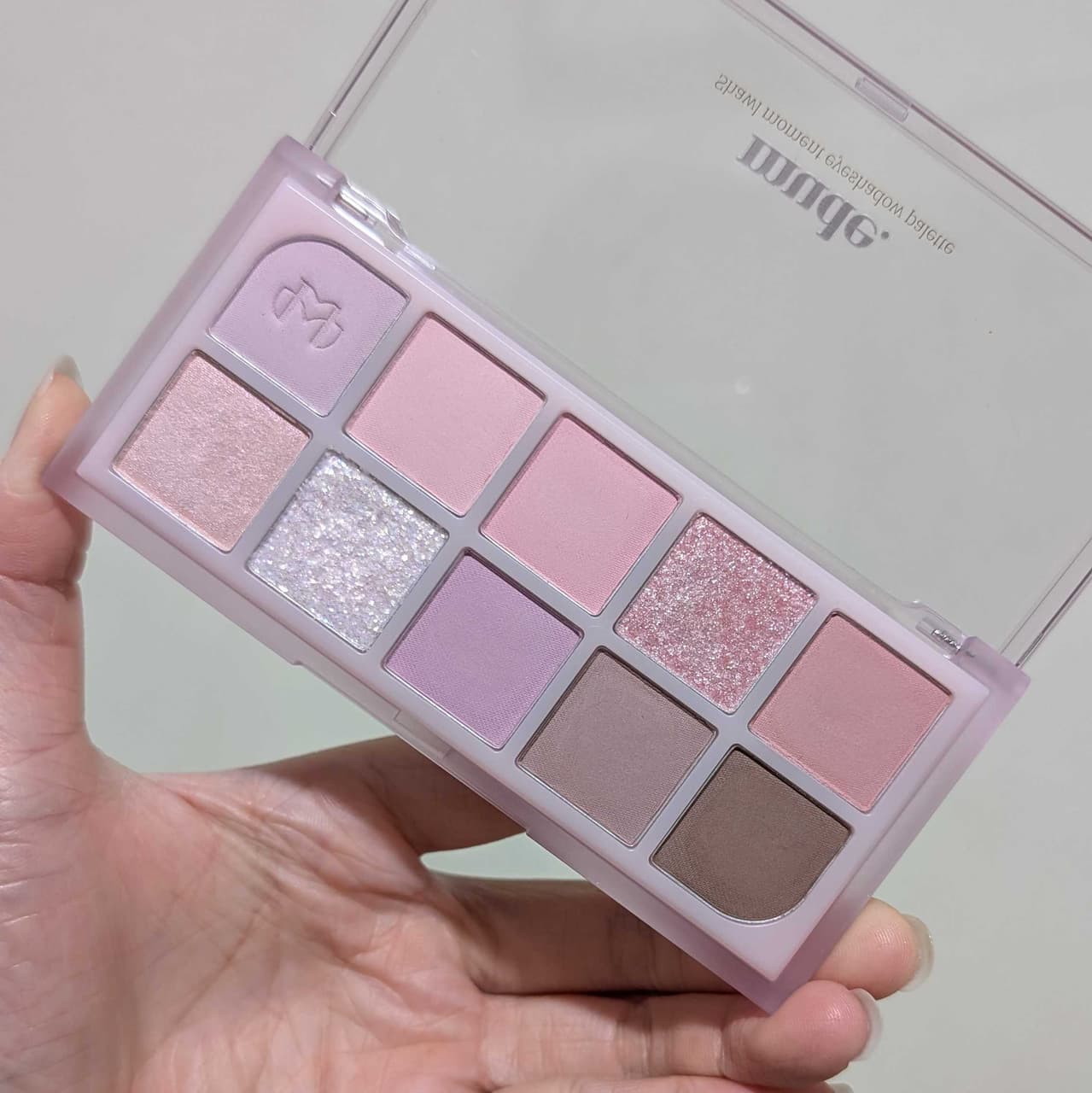 眼影盤點：Mude 十色眼影 04 Lilac Moment #紫丁香粉 #兔系 #白肌 #淡顏 - 文青鳥 (@ysh_) | Dcard