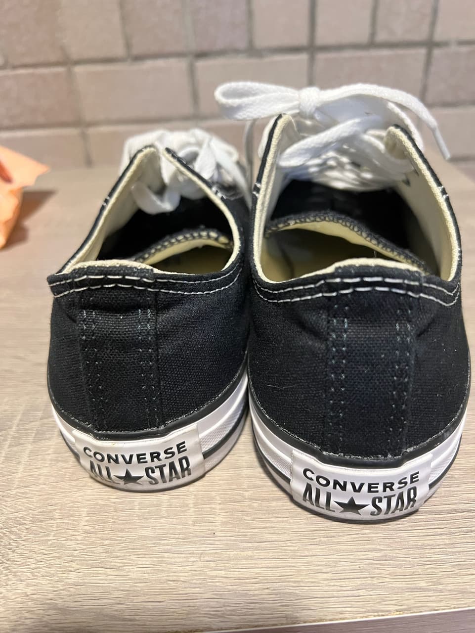 #我要賣 converse 經典款帆布鞋 - 二手交易板 | Dcard