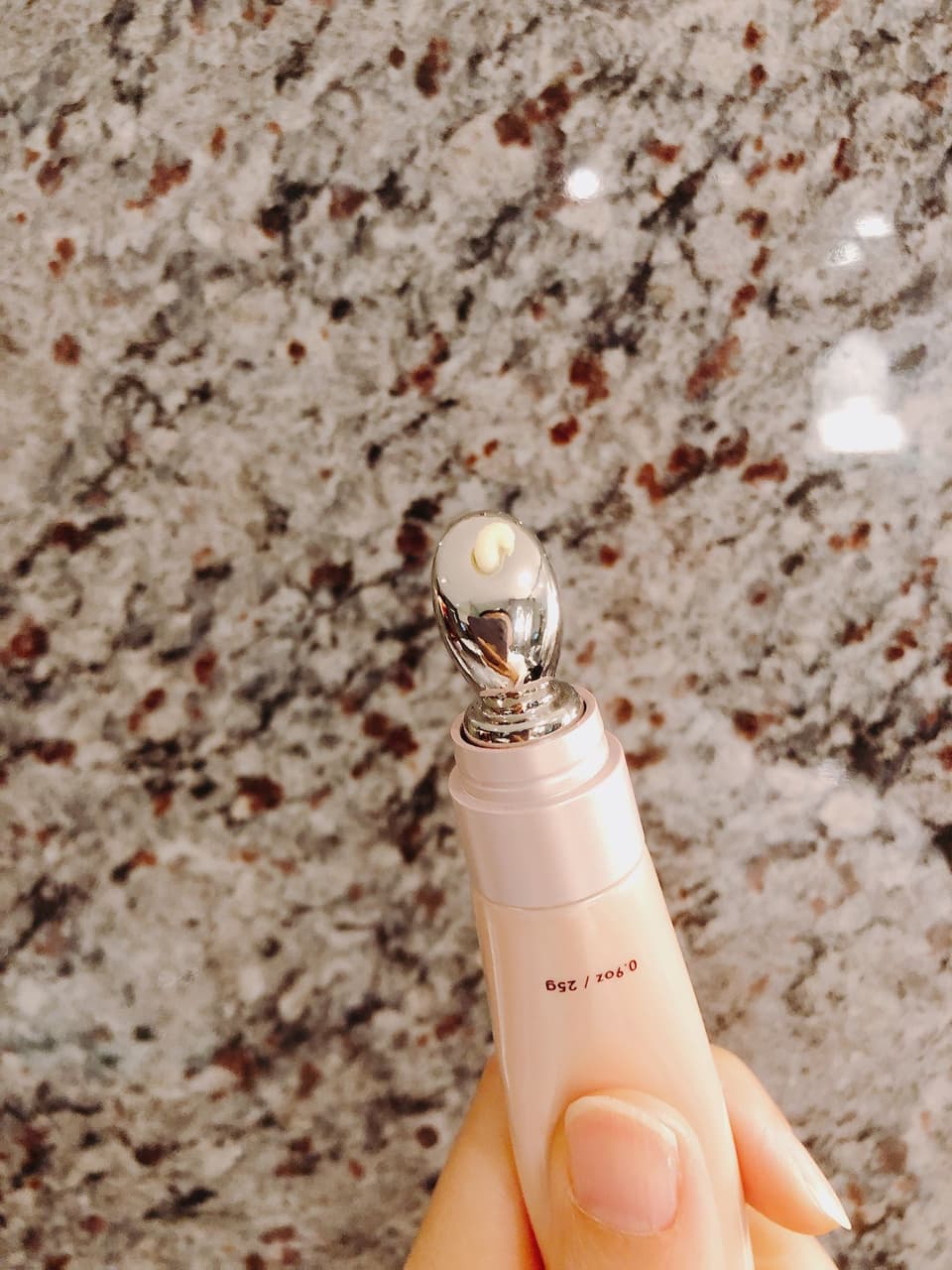 #開箱 推薦給愛笑的人！La glow法令紋撫紋霜-溫和版 - 美妝板 | Dcard